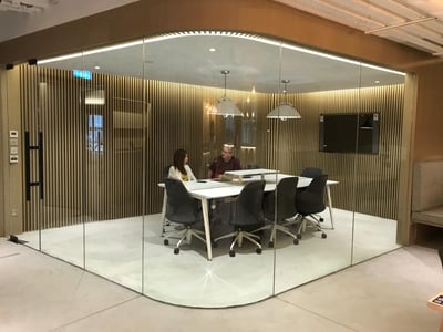 預訂時租上環會議室｜共享空間平台 - Flow