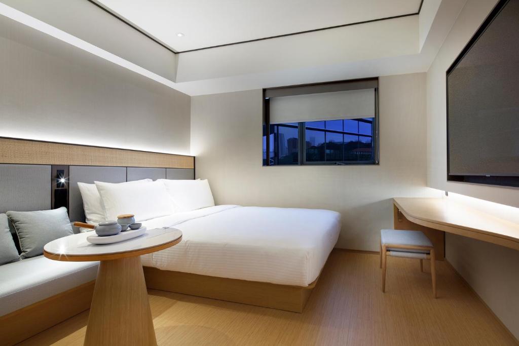 Flow | Official Site | Book Hotels & Workspace by the Hour